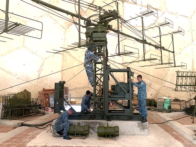 Bộ đội Ra đa ở Trường Sa “Lập công quyết thắng - vững bước dưới cờ Đảng”